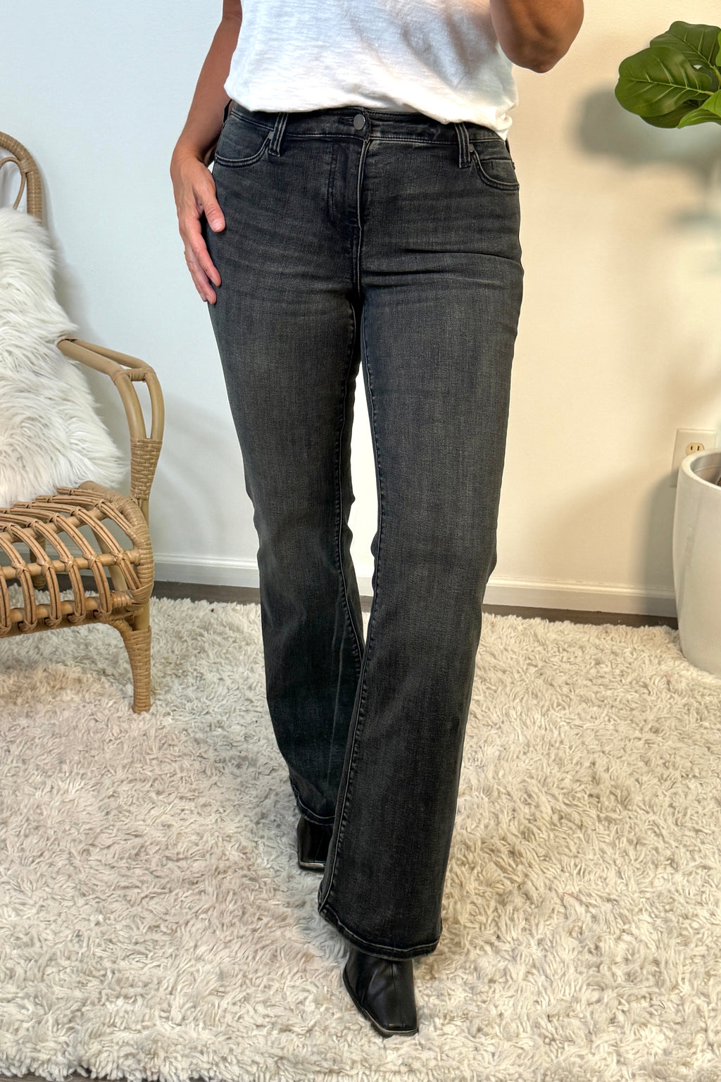 Liverpool Lucy Bootcut 32 ins. : North Loop – TeaElla